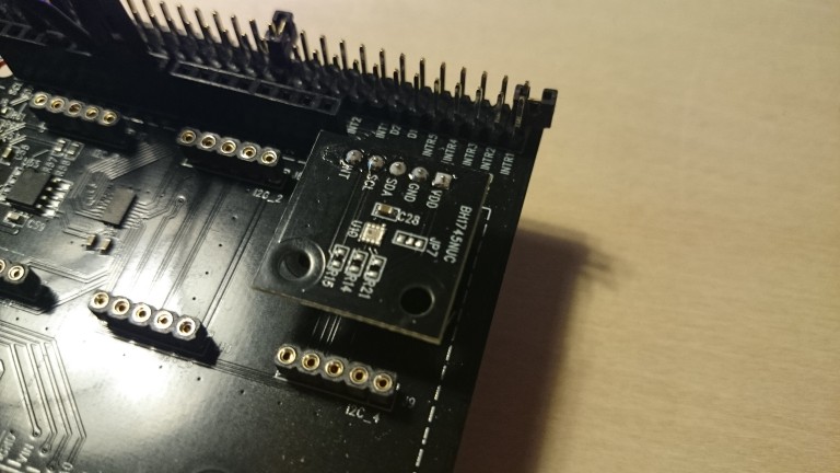 Arduinoでカラーセンサ！ 〜Arduino＋センサの開発が劇的に楽になる！ローム・センサ評価キットを試してみた | Device Plus - デバプラ